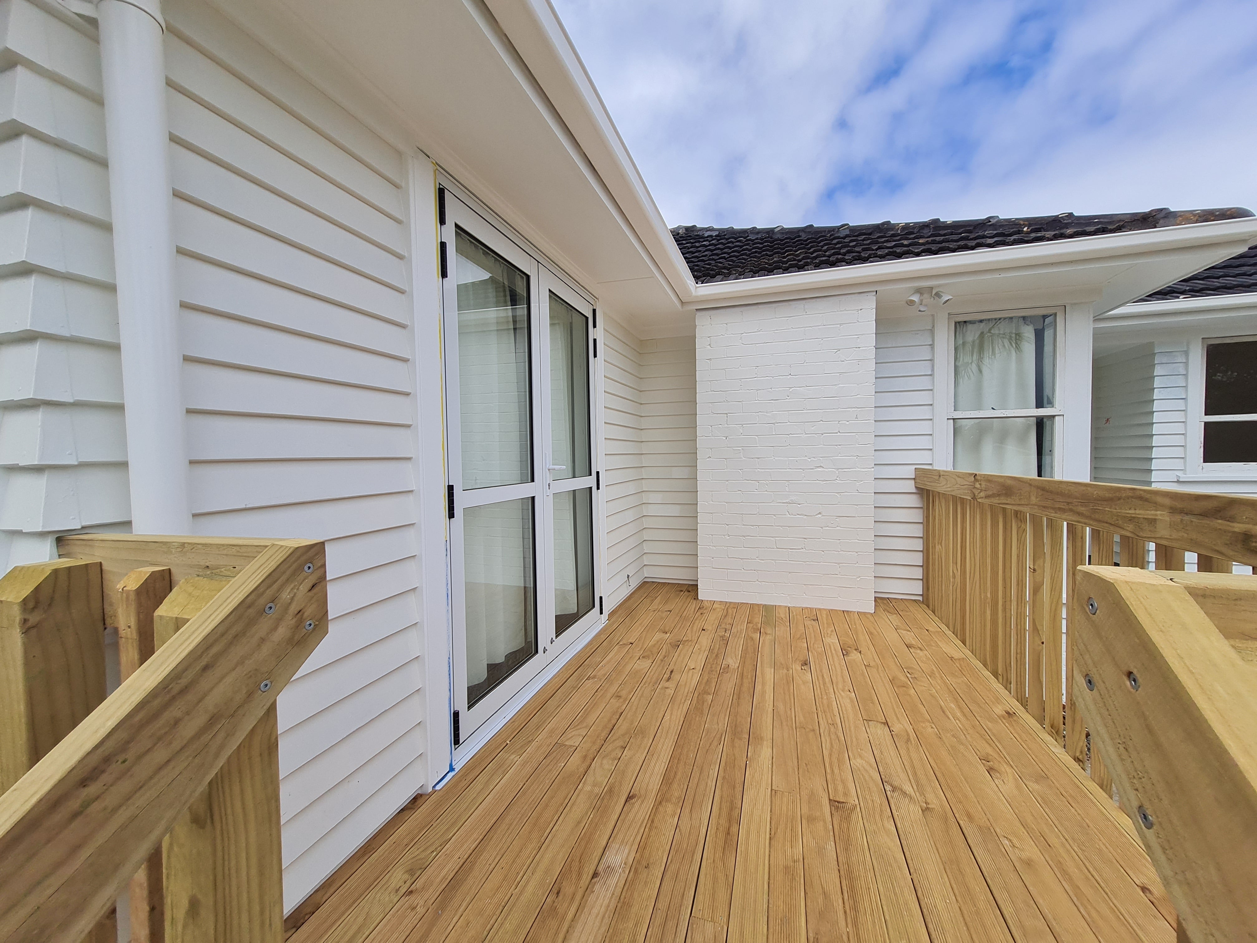 Custom Sized Aluminium Sliding Door – Sunshine Building Windows and Doors